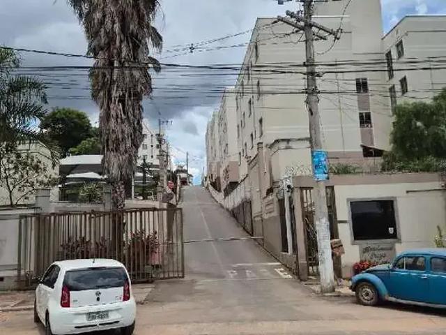 Casa / Sobrado para Venda em Betim/MG Riacho de Areia 2 Quartos