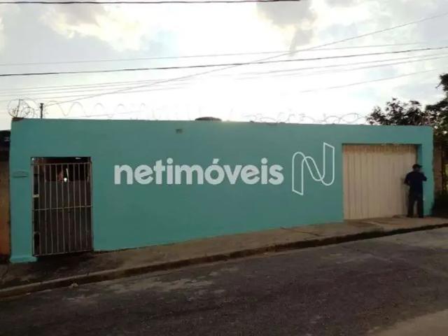 Casa / Sobrado para Venda em Betim/MG São João 3 Quartos