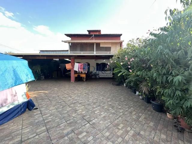 Casa / Sobrado para Venda em Betim/MG Senhora Das Graças 4 Quartos