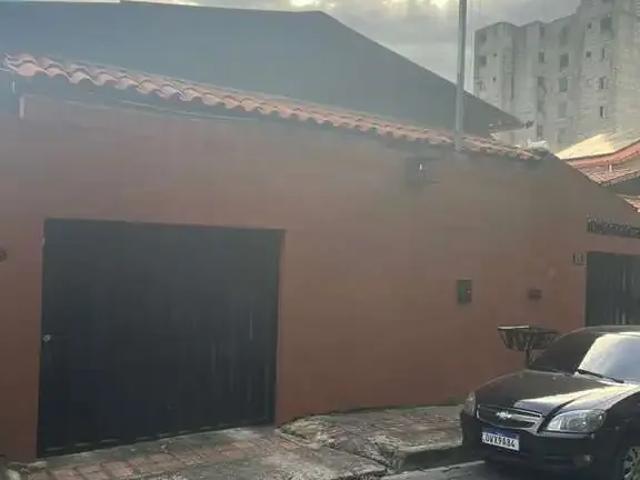 Casa / Sobrado para Venda em Betim/MG Senhora Das Graças 5 Quartos