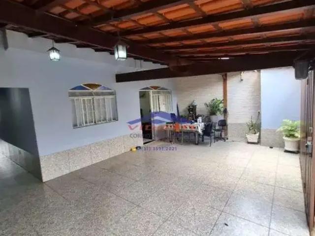 Casa / Sobrado para Venda em Betim/MG Vila Cristina 2 Quartos