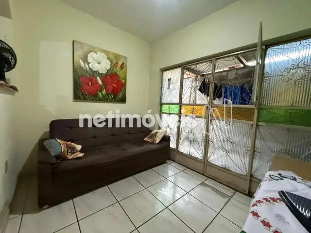 Casa / Sobrado para Venda em Betim/MG Vila Universal 5 Quartos