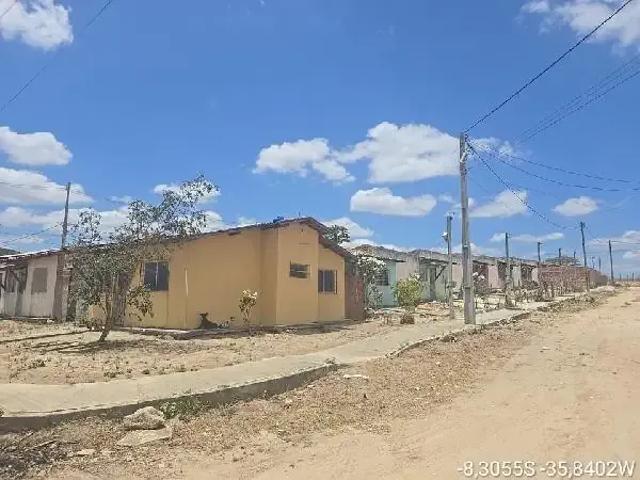 Casa / Sobrado para Venda em Bezerros/PE Povoado Encruzilhada de São João 2 Quartos