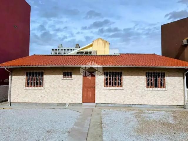 Casa / Sobrado para Venda em Biguaçu/SC Centro 2 Quartos