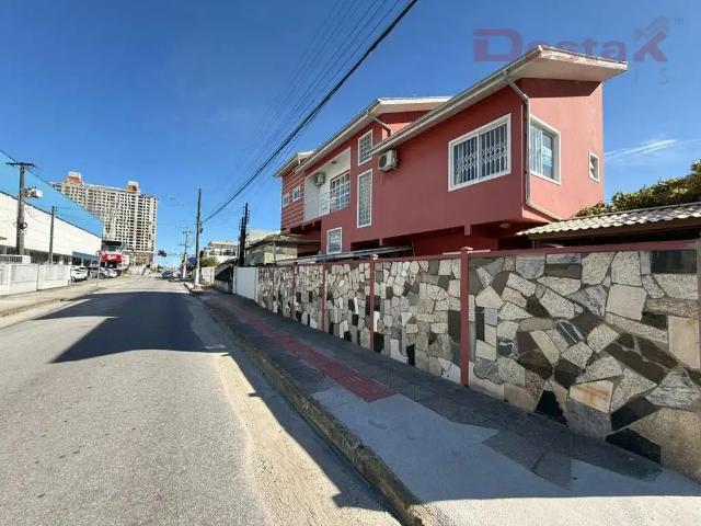 Casa / Sobrado para Venda em Biguaçu/SC Centro 2 Quartos