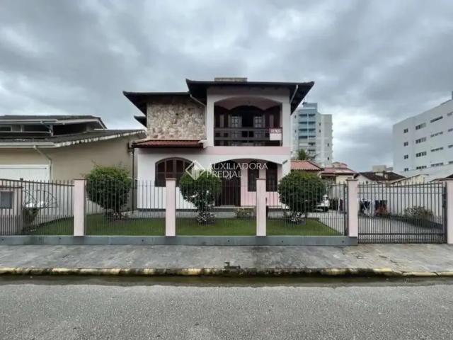 Casa / Sobrado para Venda em Biguaçu/SC Centro 3 Quartos