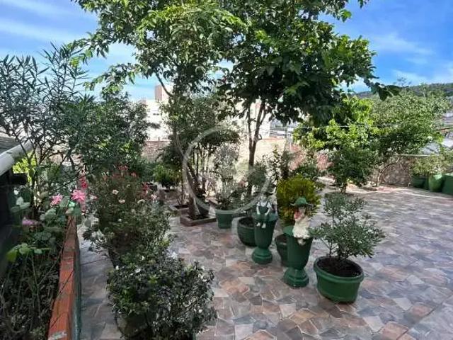 Casa / Sobrado para Venda em Biguaçu/SC Bom Viver 4 Quartos