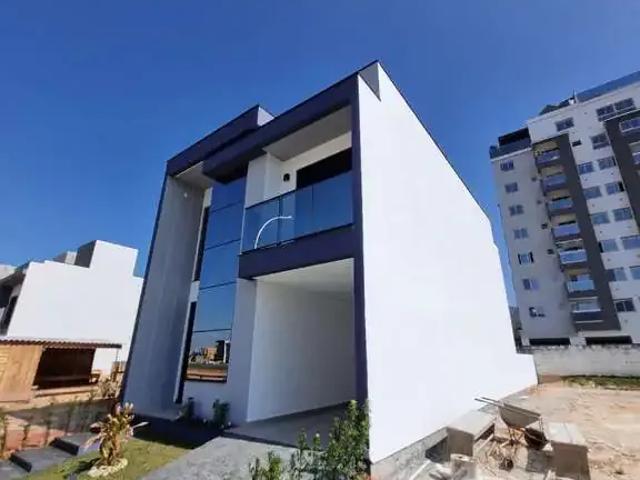 Casa / Sobrado para Venda em Biguaçu/SC Beira Rio 3 Quartos