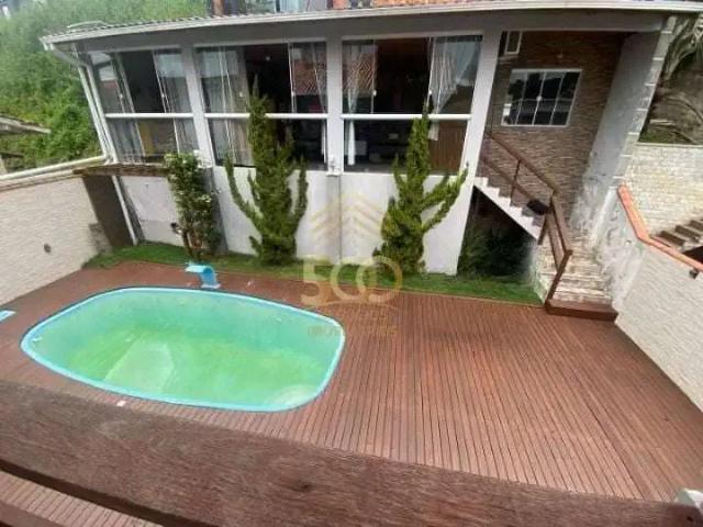 Casa / Sobrado para Venda em Biguaçu/SC Fundos 4 Quartos