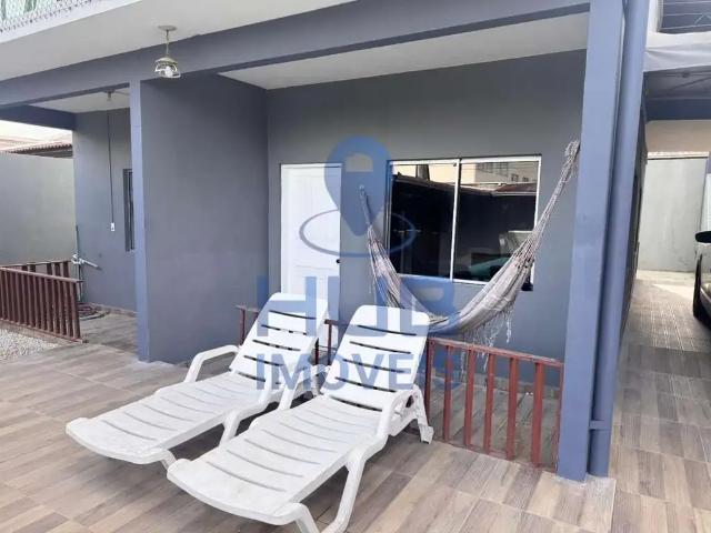 Casa / Sobrado para Venda em Biguaçu/SC Fundos 4 Quartos