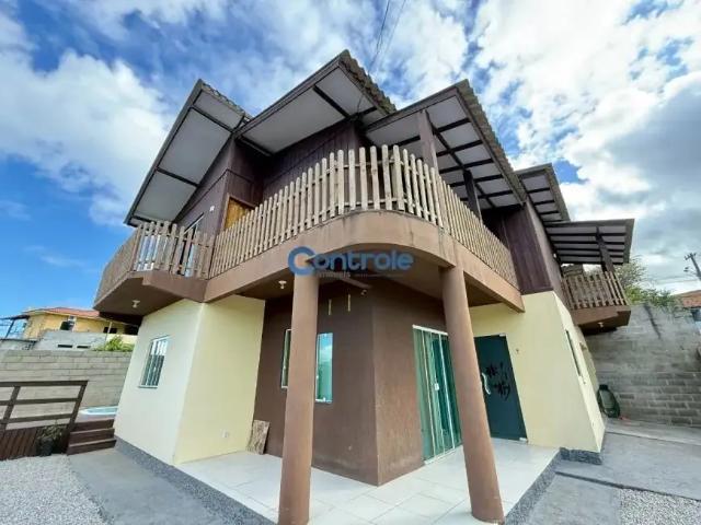 Casa / Sobrado para Venda em Biguaçu/SC Fundos 4 Quartos