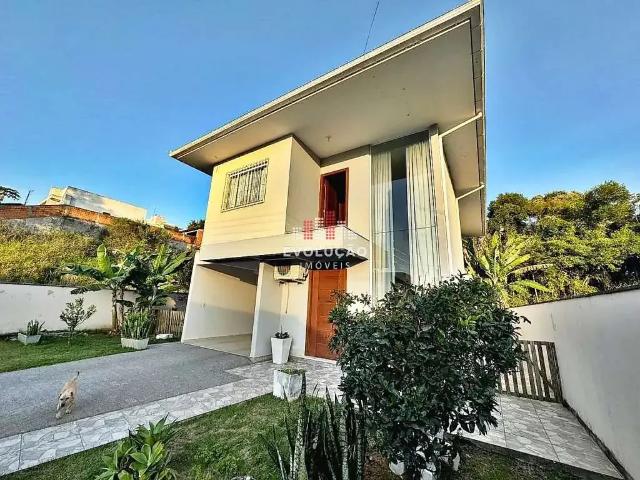 Casa / Sobrado para Venda em Biguaçu/SC Loteamento Santa Catarina 3 Quartos