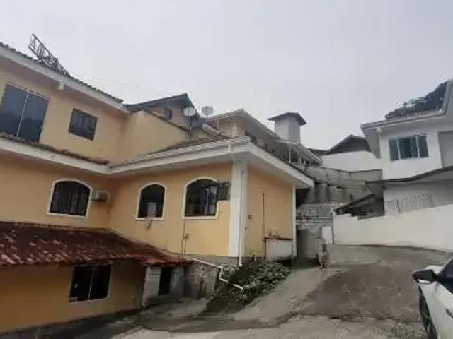 Casa / Sobrado para Venda em Biguaçu/SC São Miguel 13 Quartos