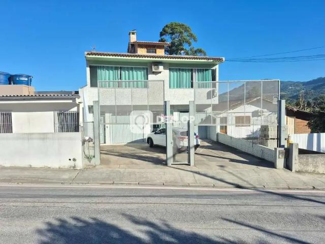 Casa / Sobrado para Venda em Biguaçu/SC Prado 4 Quartos