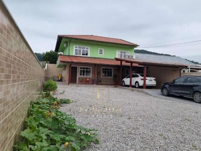 Casa / Sobrado para Venda em Biguaçu/SC Rio Caveiras 3 Quartos