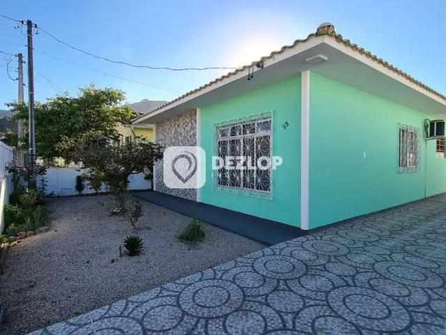 Casa / Sobrado para Venda em Biguaçu/SC Universitários 5 Quartos