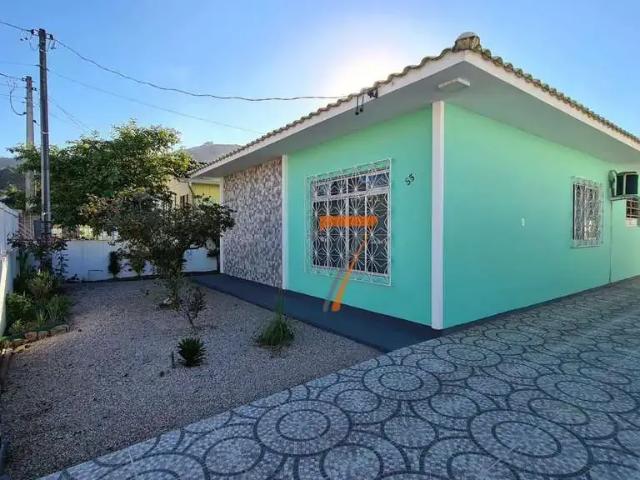 Casa / Sobrado para Venda em Biguaçu/SC Universitários 5 Quartos