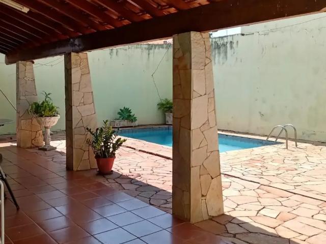 Casa / Sobrado para Venda em Birigui/SP Centro 3 Quartos
