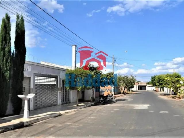 Casa / Sobrado para Venda em Birigui/SP Centro 3 Quartos