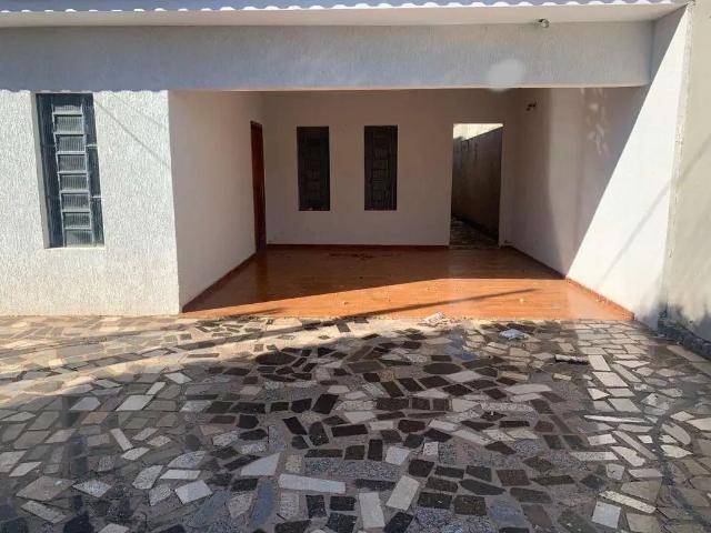 Casa / Sobrado para Venda em Birigui/SP Jardim Pinheiros 3 Quartos