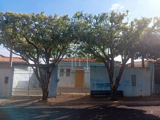 Casa / Sobrado para Venda em Birigui/SP Novo Jardim Toselar 3 Quartos