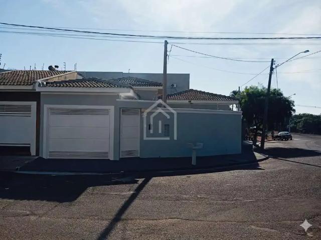 Casa / Sobrado para Venda em Birigui/SP Parque Residencial Laluce II 3 Quartos
