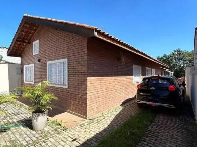 Casa / Sobrado para Venda em Bom Jesus dos Perdões/SP Guaxinduva 4 Quartos