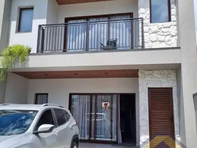Casa / Sobrado para Venda em Bombinhas/SC Zimbros 3 Quartos