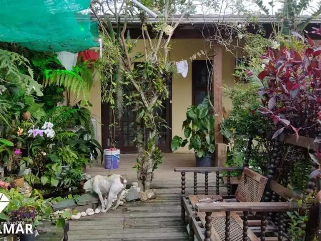 Casa / Sobrado para Venda em Bombinhas/SC Bombas 3 Quartos