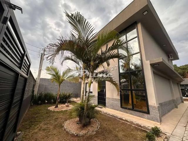 Casa / Sobrado para Venda em Bombinhas/SC Bombas 4 Quartos