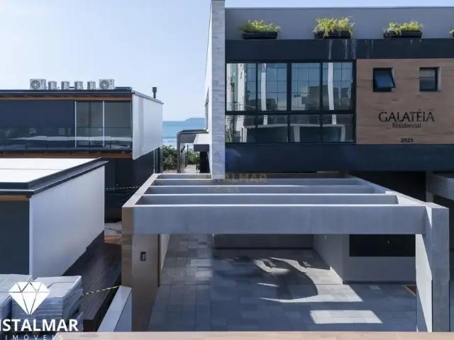 Casa / Sobrado para Venda em Bombinhas/SC Canto Grande 3 Quartos