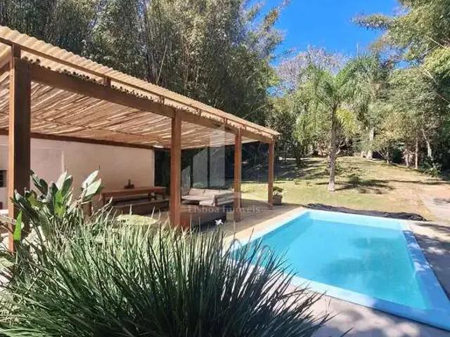 Casa / Sobrado para Venda em Bombinhas/SC Canto Grande 2 Quartos