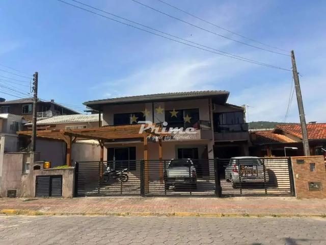 Casa / Sobrado para Venda em Bombinhas/SC José Amândio 7 Quartos