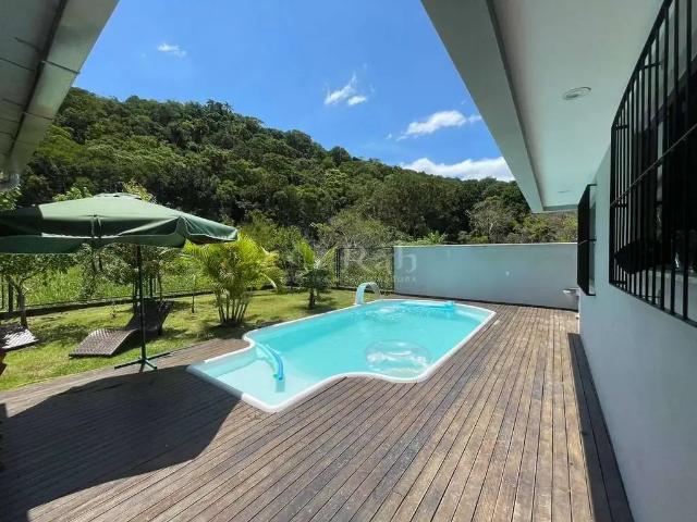 Casa / Sobrado para Venda em Bombinhas/SC Mariscal 2 Quartos
