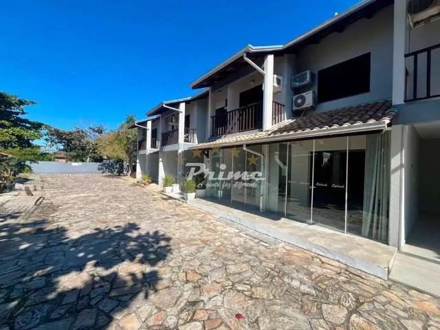 Casa / Sobrado para Venda em Bombinhas/SC Morrinhos 4 Quartos