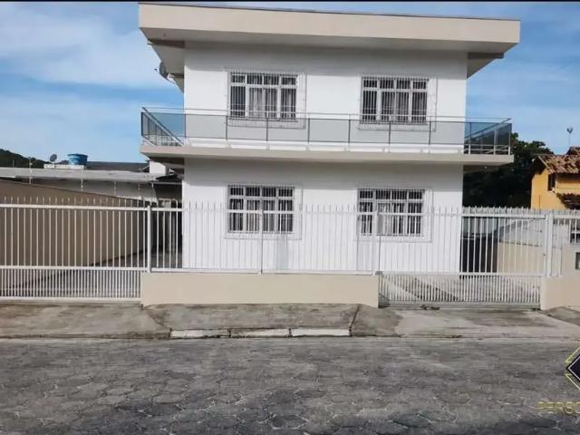 Casa / Sobrado para Venda em Bombinhas/SC Morrinhos 4 Quartos