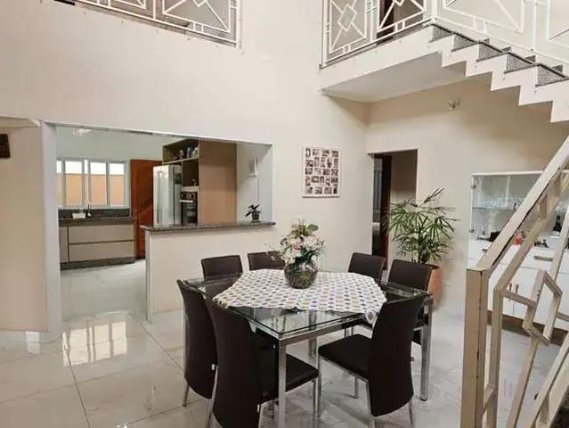 Casa / Sobrado para Venda em Boituva/SP Portal dos Pássaros 4 Quartos