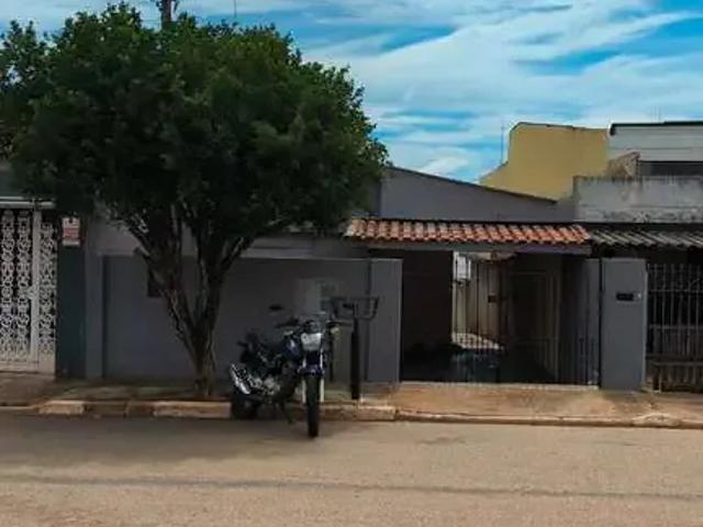 Casa / Sobrado para Venda em Boituva/SP Vila Ferriello 4 Quartos