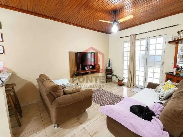 Casa / Sobrado para Venda em Botucatu/SP Califórnia 1 2 Quartos