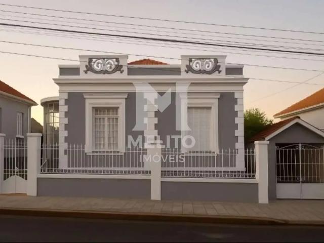 Casa / Sobrado para Venda em Botucatu/SP Centro