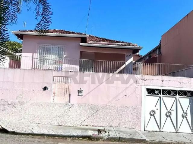 Casa / Sobrado para Venda em Botucatu/SP Centro 3 Quartos