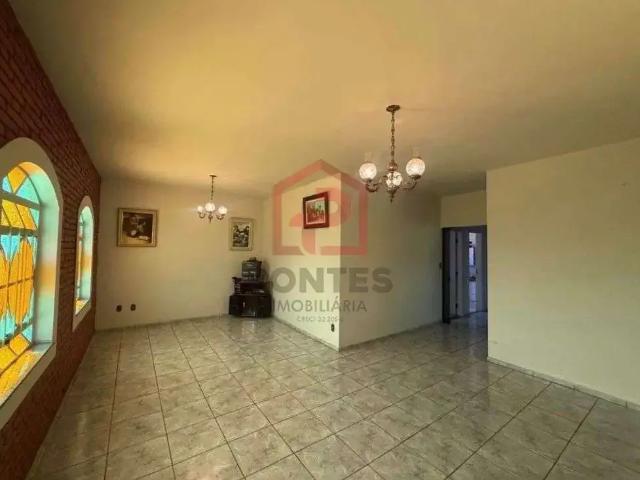 Casa / Sobrado para Venda em Botucatu/SP Centro 3 Quartos