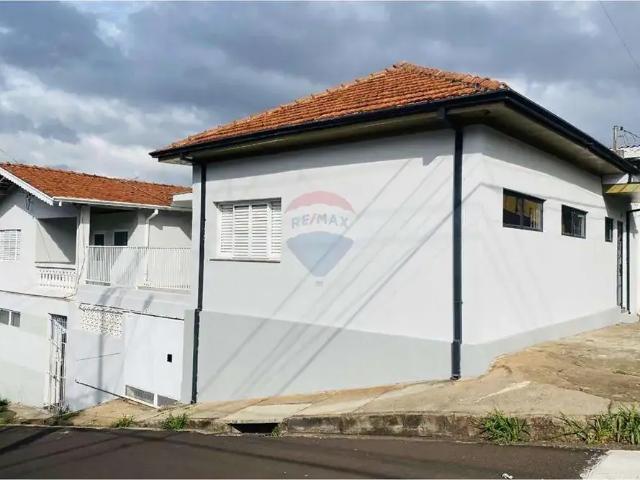 Casa / Sobrado para Venda em Botucatu/SP Centro 3 Quartos
