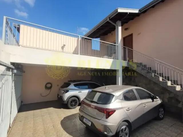 Casa / Sobrado para Venda em Botucatu/SP Centro 3 Quartos