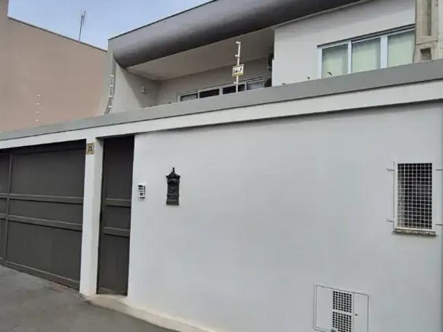 Casa / Sobrado para Venda em Botucatu/SP Centro 3 Quartos
