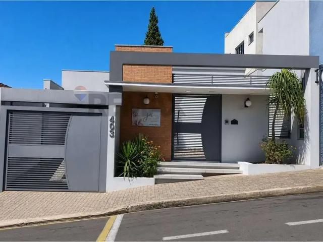 Casa / Sobrado para Venda em Botucatu/SP Centro 3 Quartos