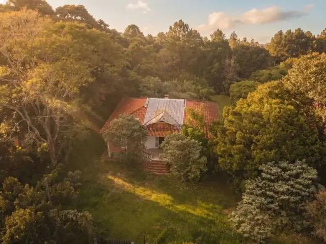 Casa / Sobrado para Venda em Botucatu/SP Chácara de Recreio Jardim Alvorada 5 Quartos