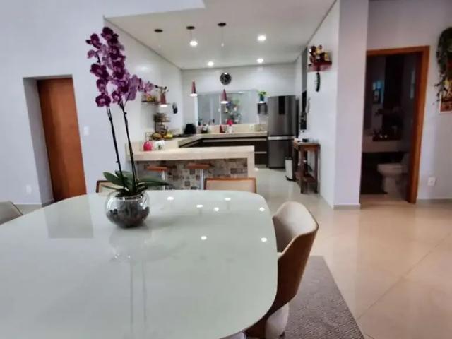 Casa / Sobrado para Venda em Botucatu/SP Colinas do Paraíso