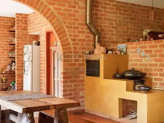 Casa / Sobrado para Venda em Botucatu/SP Demétria 4 Quartos