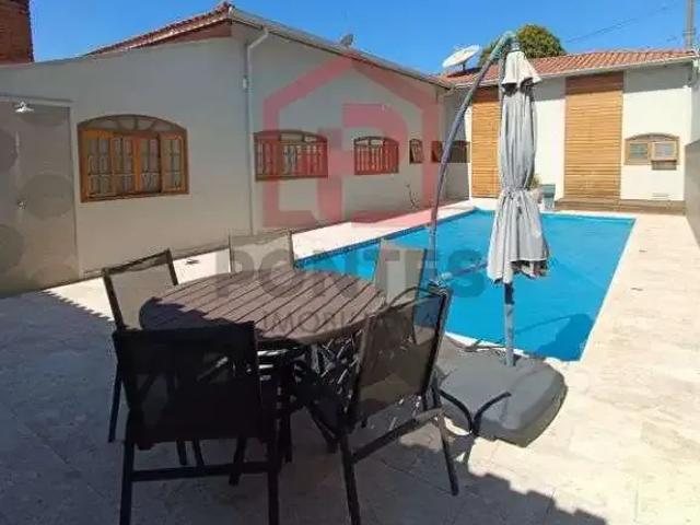 Casa / Sobrado para Venda em Botucatu/SP Jardim Nossa Senhora das Graças Rubião Junior 6 Quartos